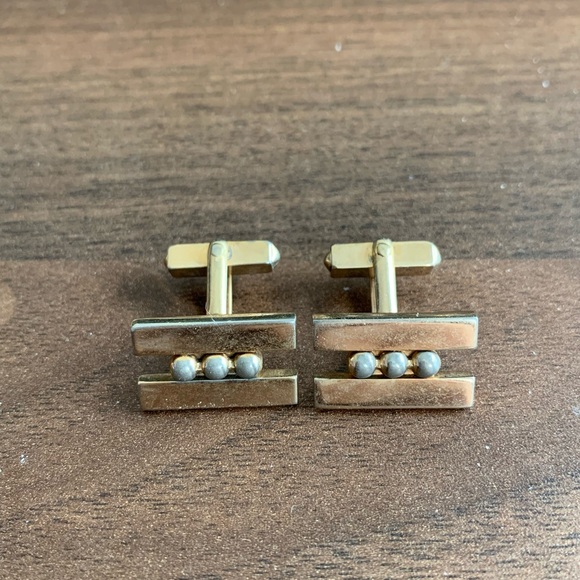 SWANK | Accessories | Vintage Swank Gold Tone Cufflinks With Silver ...